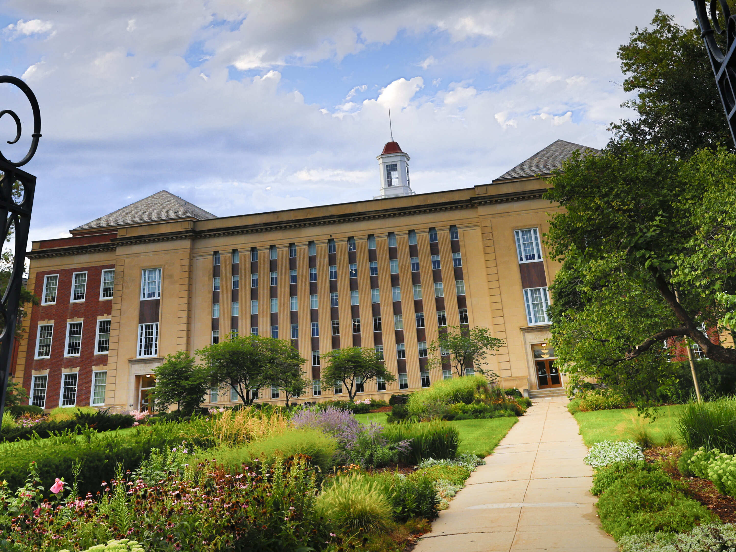 Libraries & Learning Commons | Libraries | Nebraska