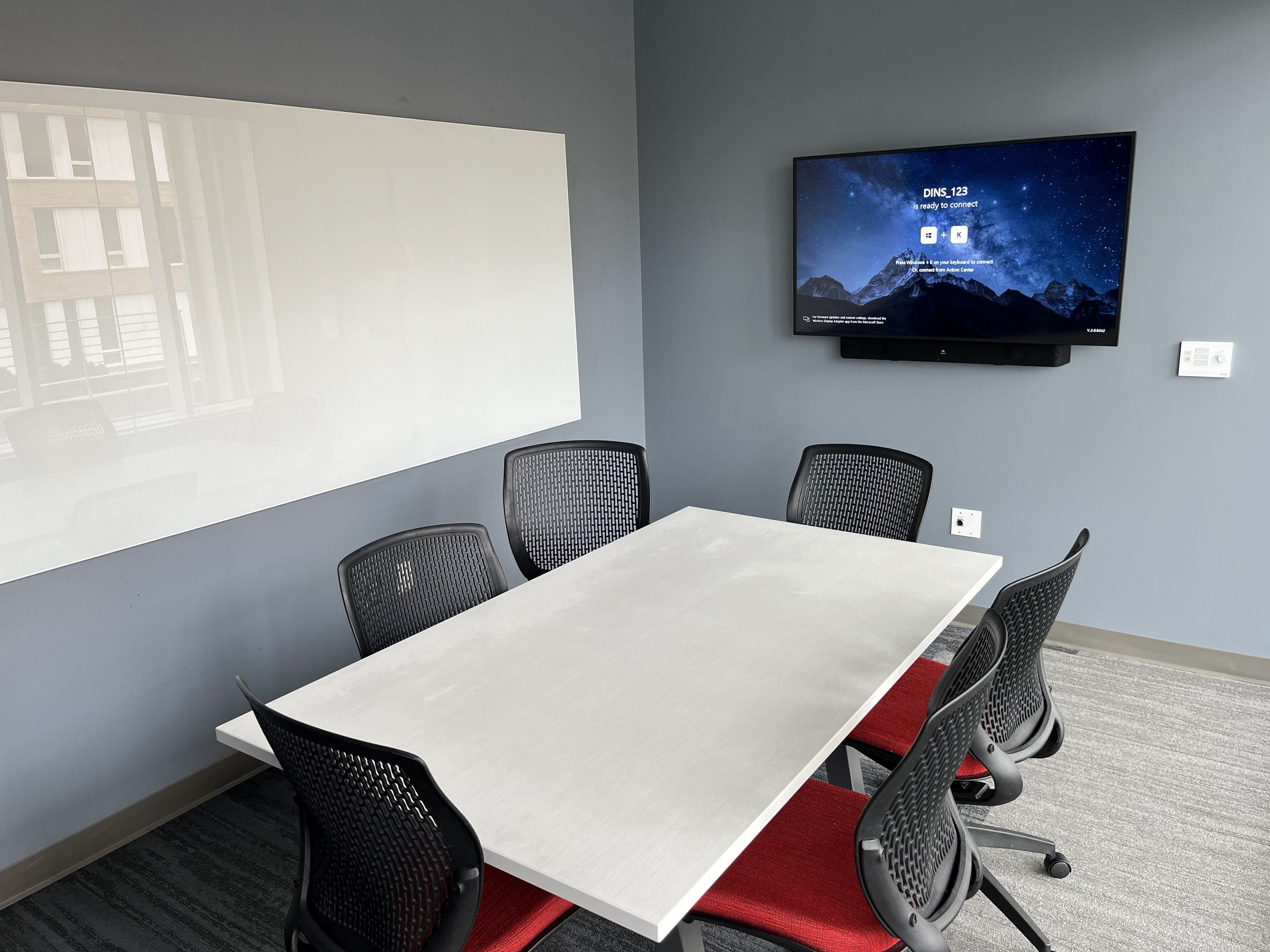 Dinsdale Family Learning Commons Study Spaces | Libraries | Nebraska